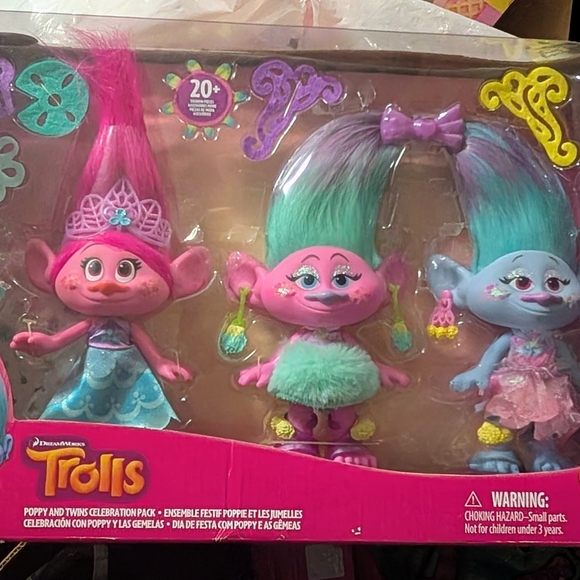 Dreamworks | Toys | Dreamworks Trolls Celebration Set Pink Blue Purple ...